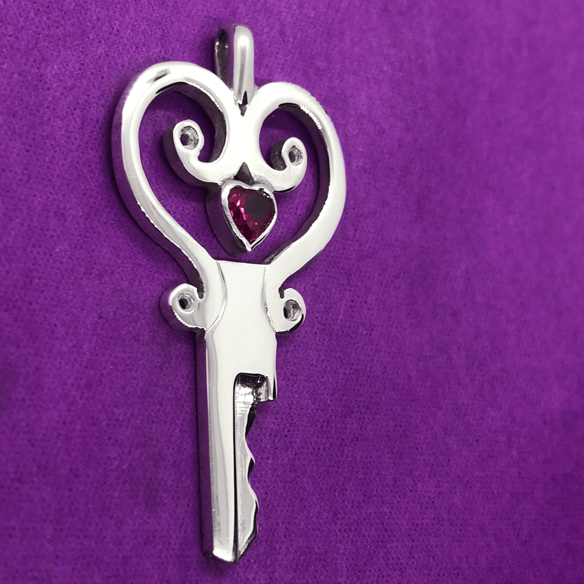 The Aphrodite handmade chastity key with padlock | chastity-shop